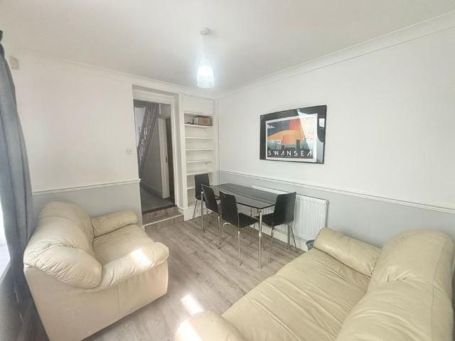 1 bedroom terraced house to rent
