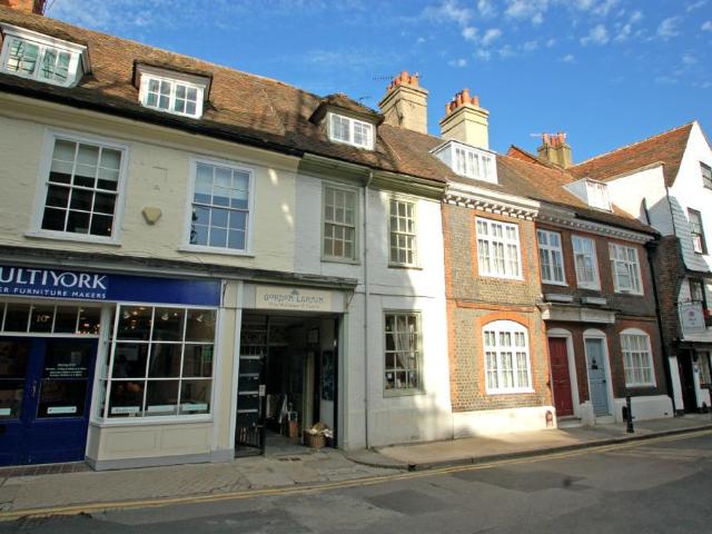 1 bedroom terraced house to rent