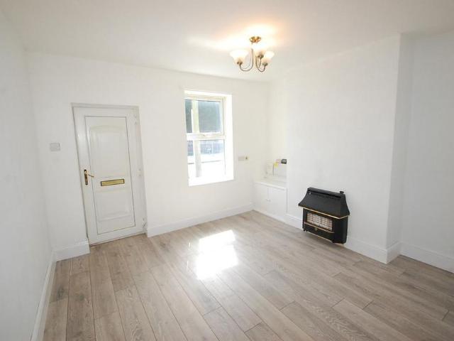 1 bedroom terraced house to rent