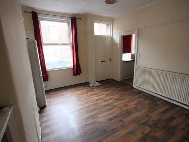 1 bedroom terraced house to rent