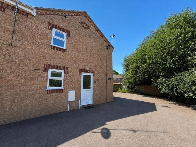 1 bedroom terraced house to rent
