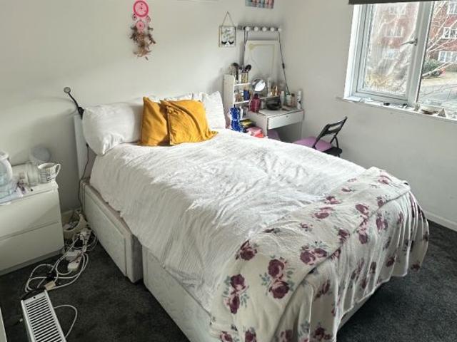 1 bedroom house share to rent