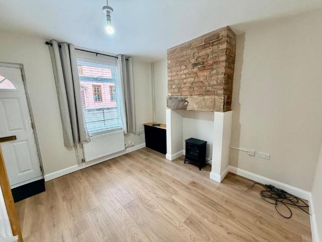 1 bedroom terraced house to rent