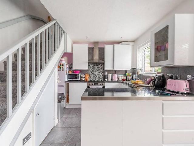 1 bedroom terraced house to rent