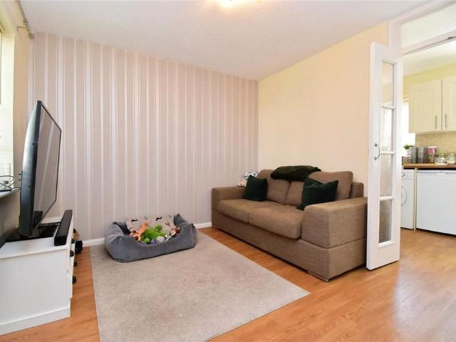 1 bedroom terraced house to rent
