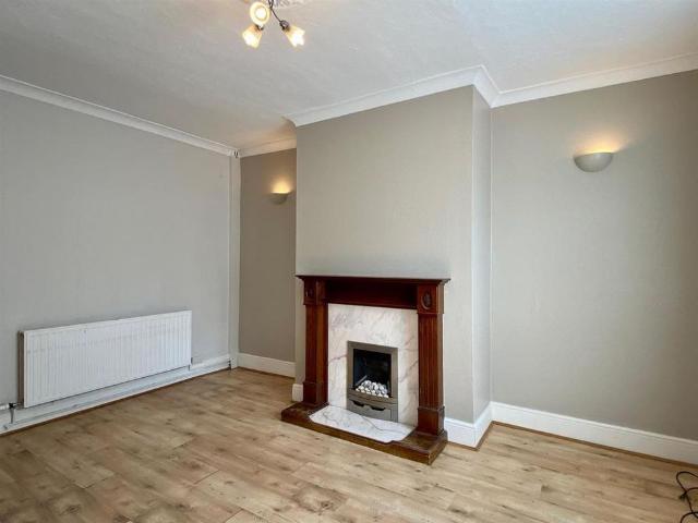 1 bedroom terraced house to rent