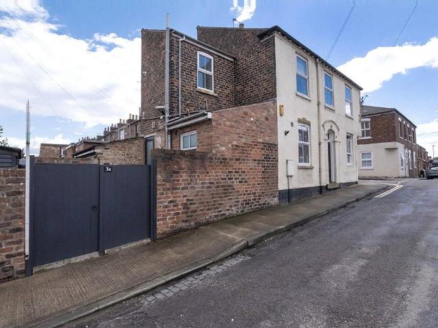 1 bedroom terraced house to rent