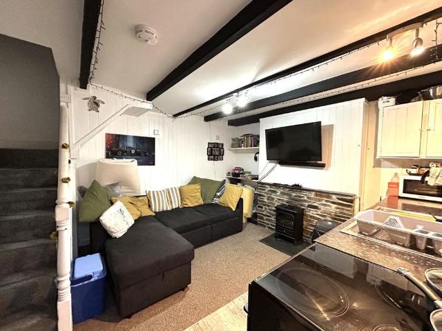 1 bedroom terraced house to rent