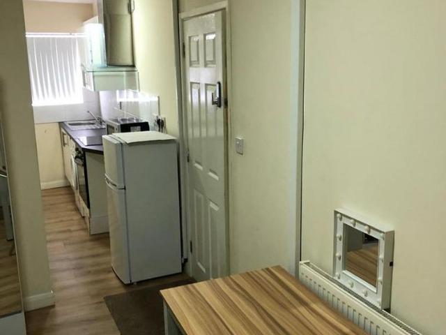 1 bedroom terraced house to rent