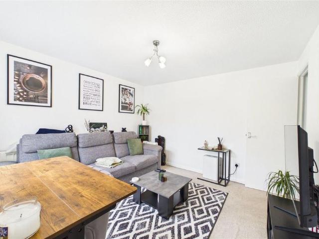 1 bedroom terraced house to rent