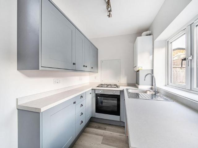 1 bedroom terraced house to rent
