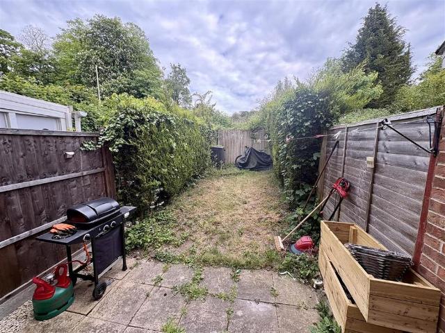 1 bedroom terraced house to rent