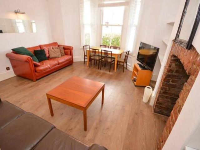 1 bedroom terraced house to rent