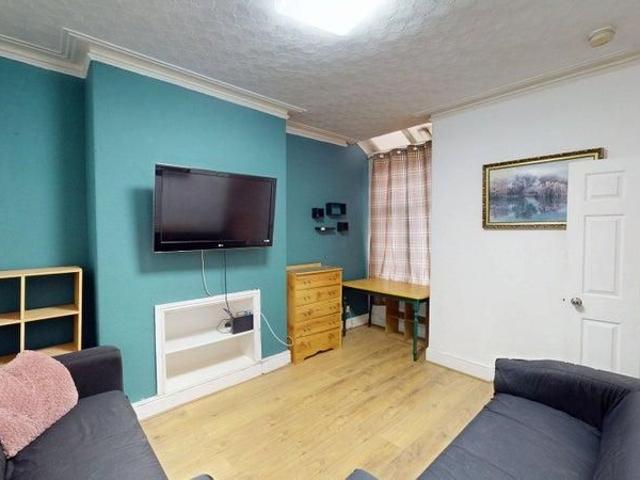 1 bedroom terraced house to rent