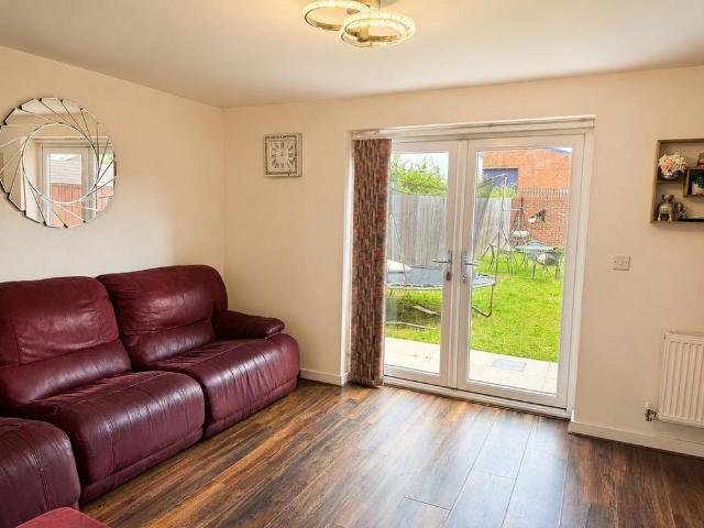 1 bedroom terraced house to rent