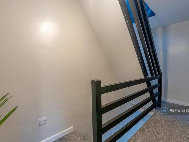 1 bedroom terraced house to rent