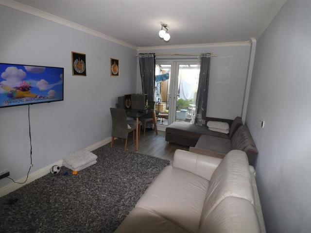 1 bedroom terraced house to rent