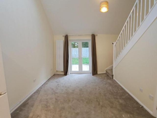 1 bedroom terraced house to rent