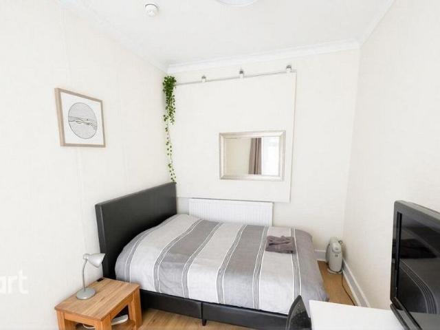 1 bedroom terraced house to rent