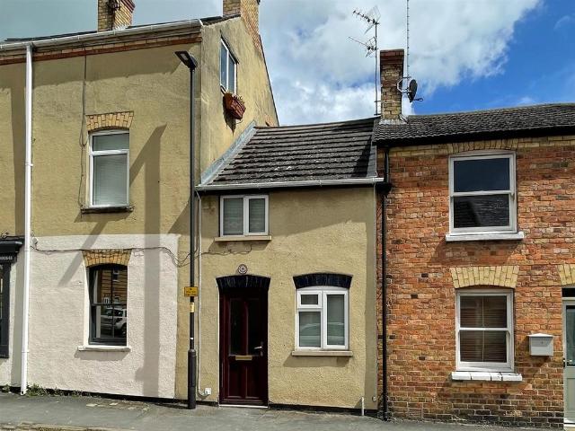 1 bedroom terraced house to rent