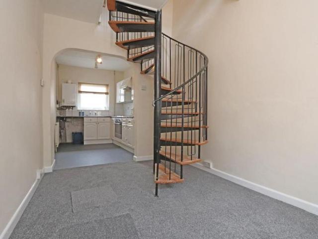 1 bedroom terraced house to rent