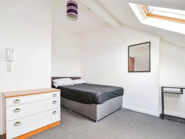 1 bedroom terraced house to rent
