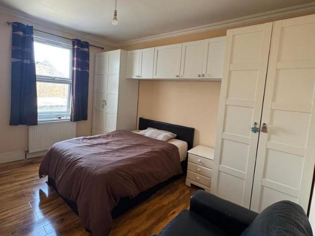1 bedroom terraced house to rent