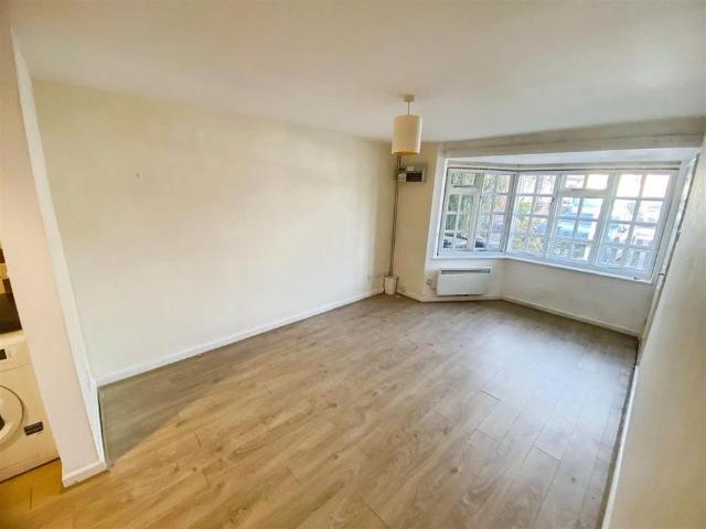 1 bedroom terraced house to rent