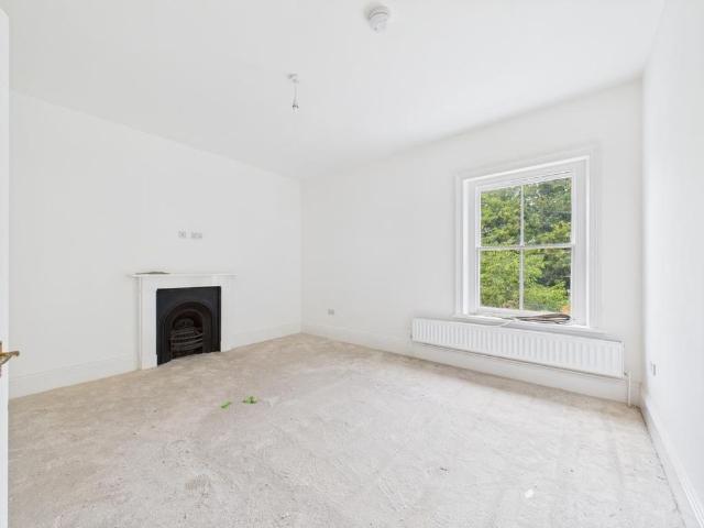 1 bedroom terraced house to rent
