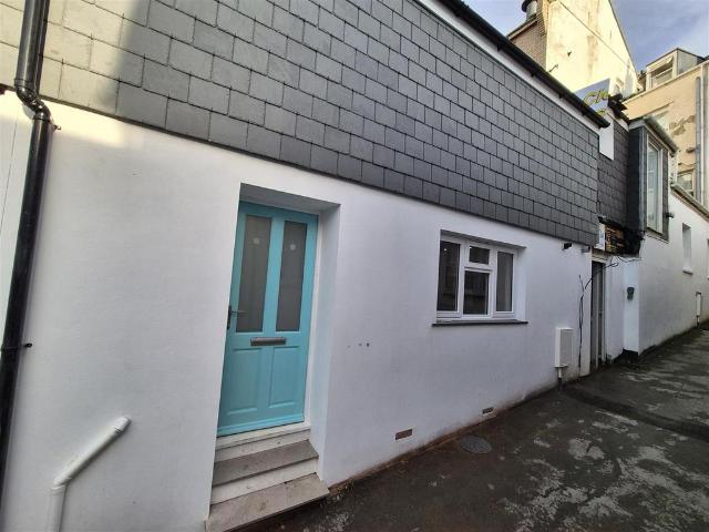 1 bedroom terraced house to rent