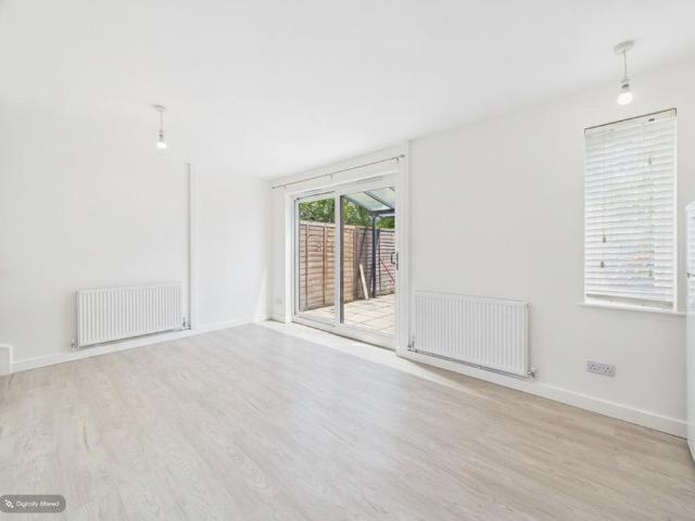 1 bedroom terraced house to rent