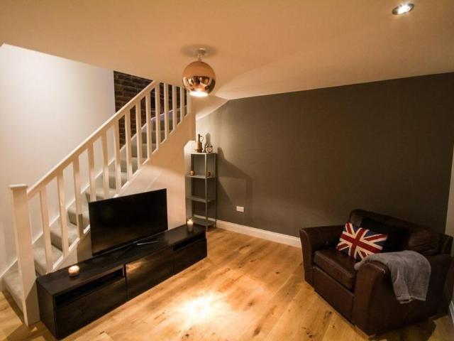 1 bedroom terraced house to rent