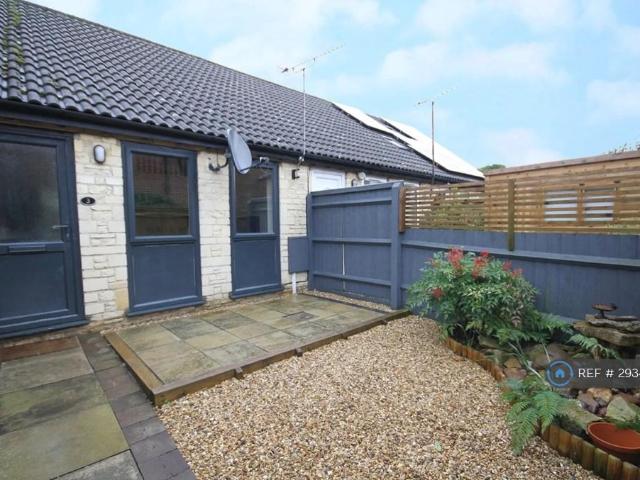 1 bedroom terraced house to rent