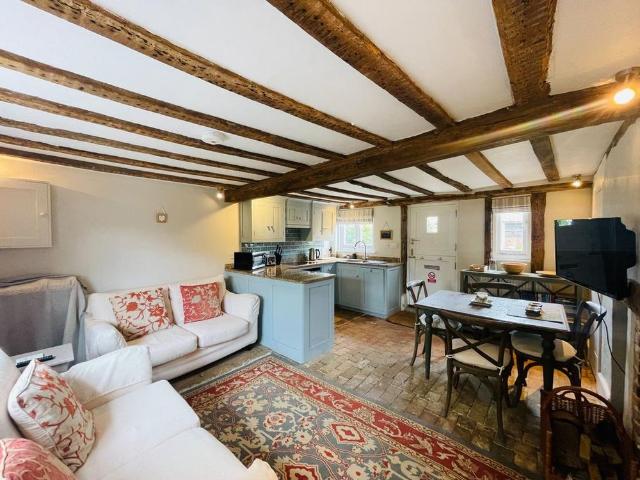 1 bedroom terraced house to rent