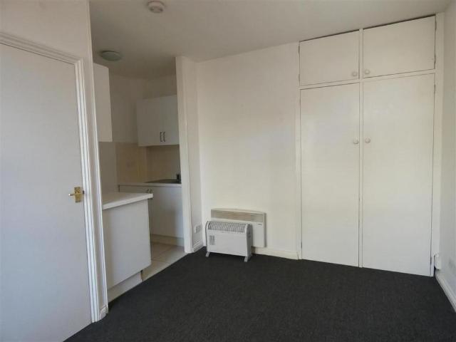 1 bedroom terraced house to rent