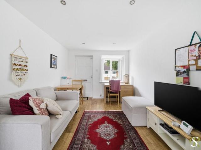 1 bedroom terraced house to rent