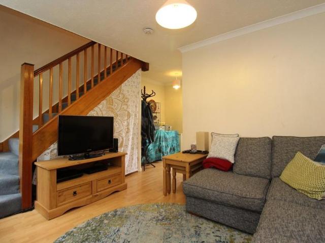 1 bedroom terraced house to rent