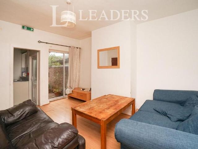 1 bedroom terraced house to rent