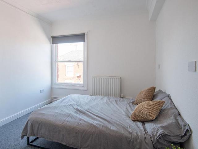 1 bedroom terraced house to rent
