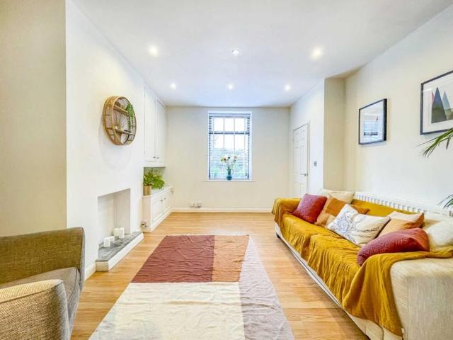 1 bedroom terraced house to rent