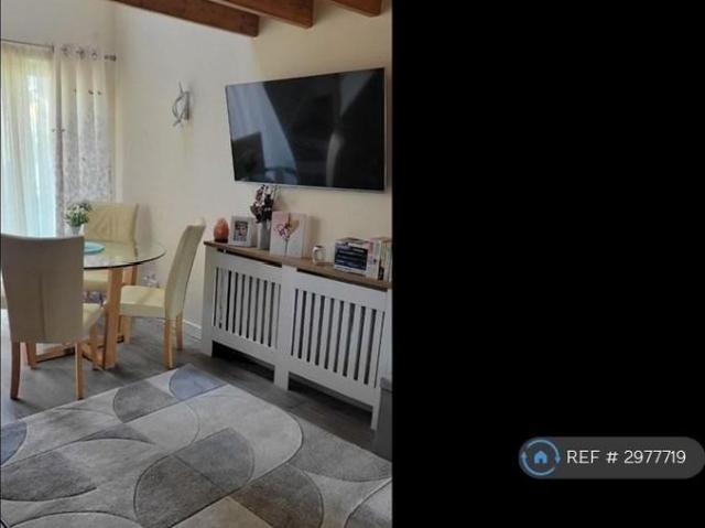 1 bedroom terraced house to rent
