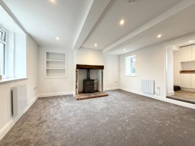 1 bedroom terraced house to rent