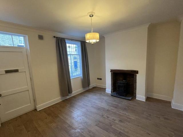 1 bedroom terraced house to rent
