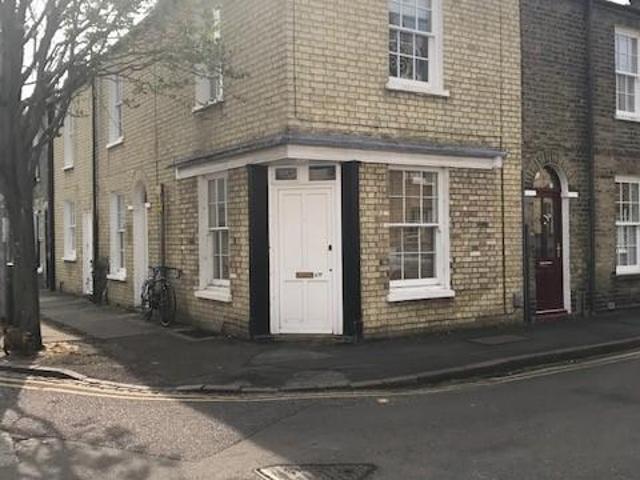 1 bedroom terraced house to rent