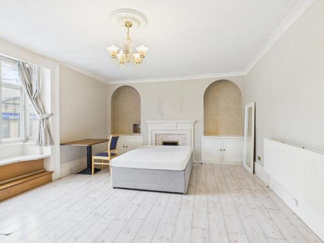 1 bedroom terraced house to rent