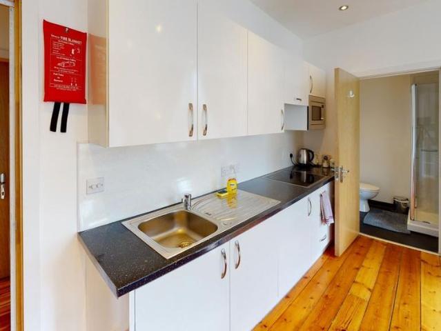 1 bedroom terraced house to rent