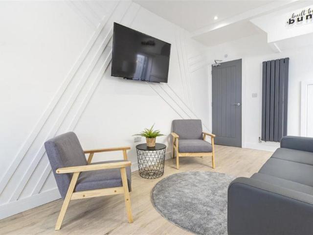 1 bedroom terraced house to rent