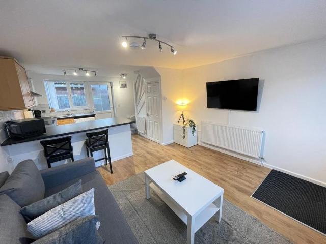 1 bedroom terraced house to rent