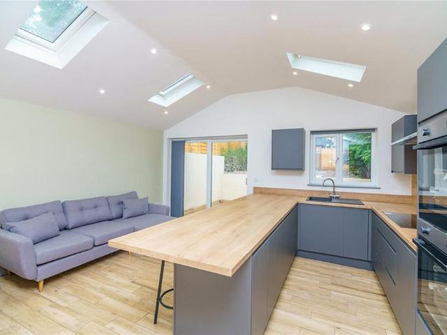 1 bedroom terraced house to rent