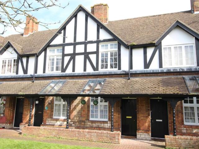 1 bedroom terraced house to rent